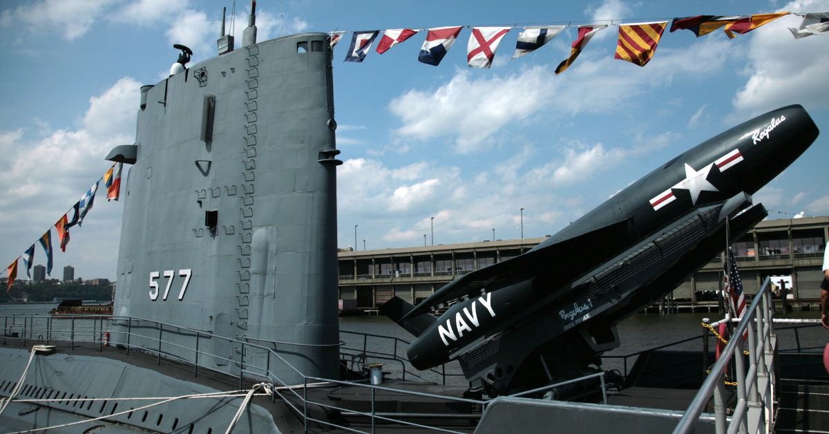 Flags On Ships- A Detailed Guide