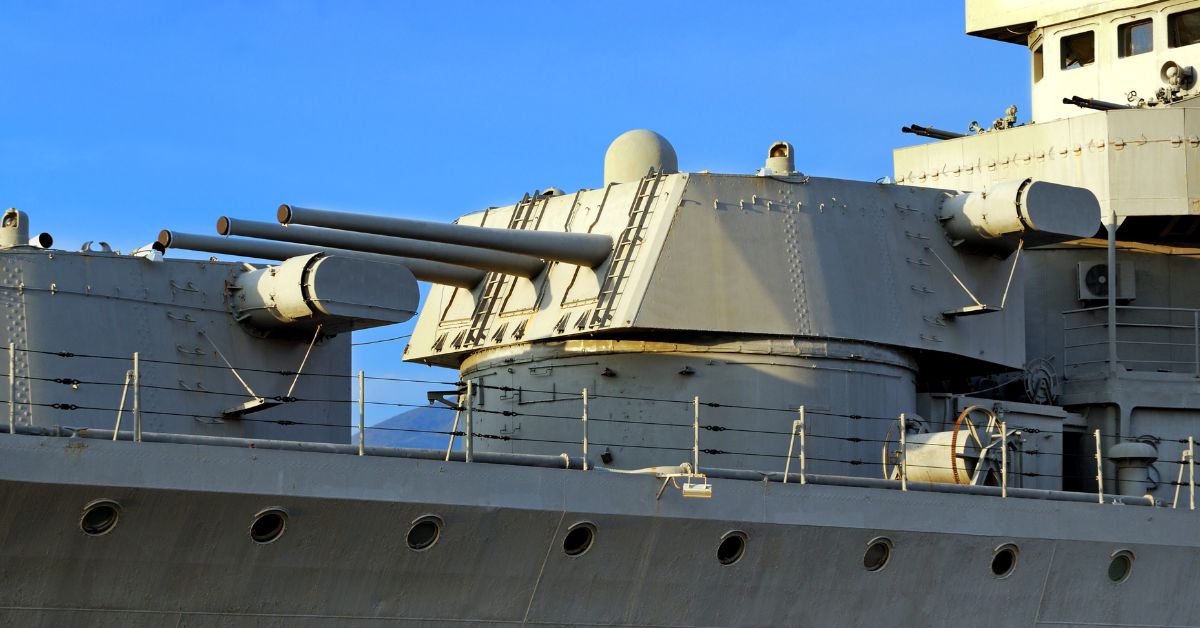 10 Largest Naval Guns Ever Mounted On Warships