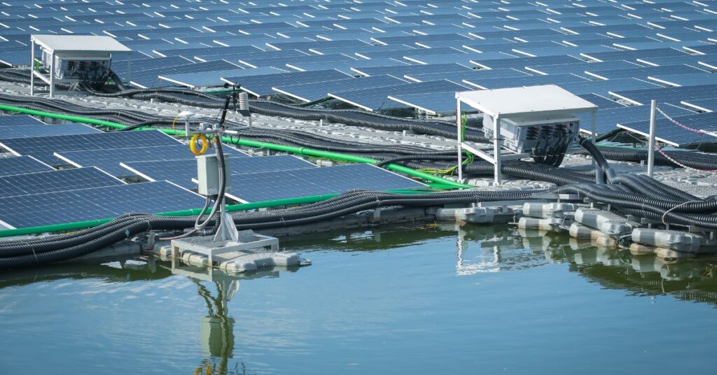 World’s Largest Floating Solar Farm